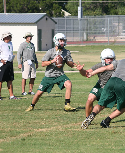 Burnet Bulldogs begin football two-a-days in 'pretty good shape ...