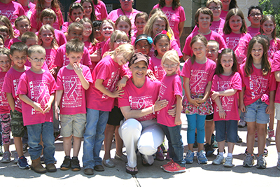 Packsaddle Elementary goes pink for school nurse battling breast cancer