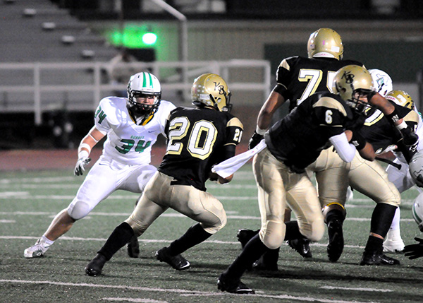 Burnet football has rematch with Robinson in third round