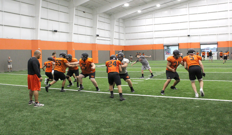 Llano football opens season against Hondo with three-game win streak on ...