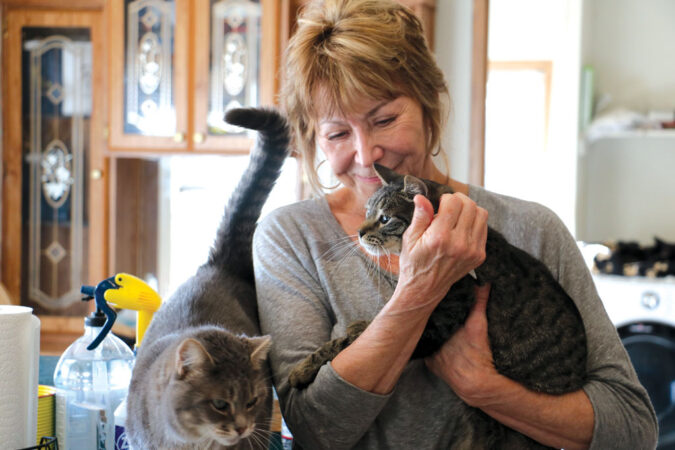 Highland Lakes Helpers: Kathy Grimes caters to cats at Living Love ...