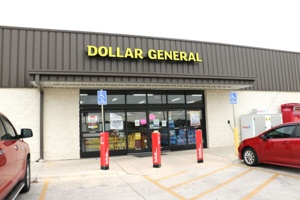 Cottonwood Shores Dollar General closing early due to lack of staff ...