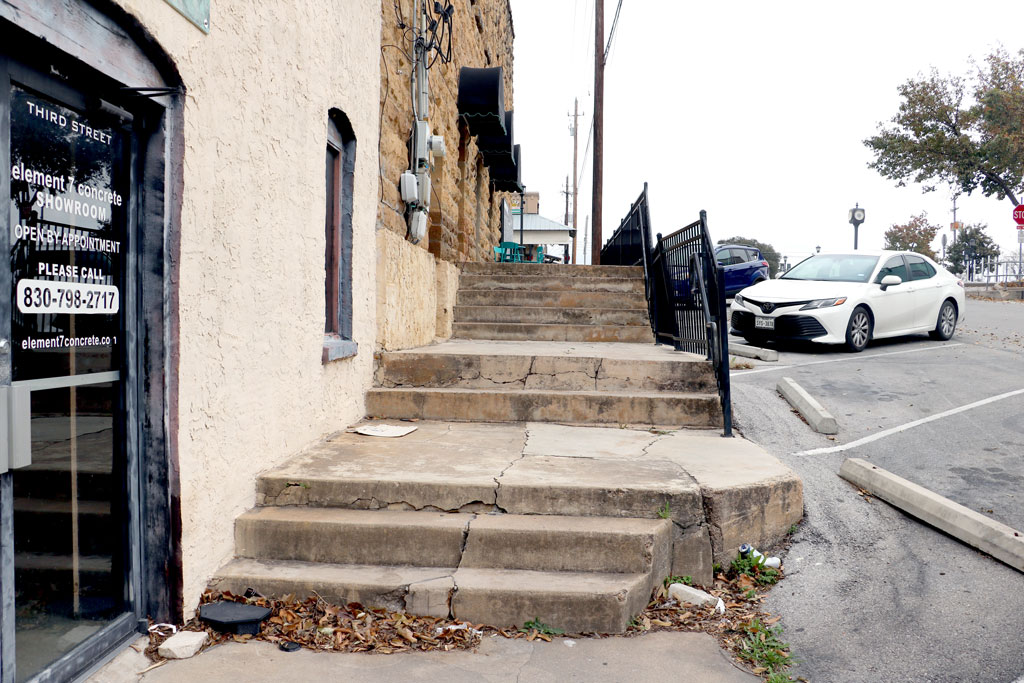 Board picks 'low-hanging fruit projects' in downtown Marble Falls ...